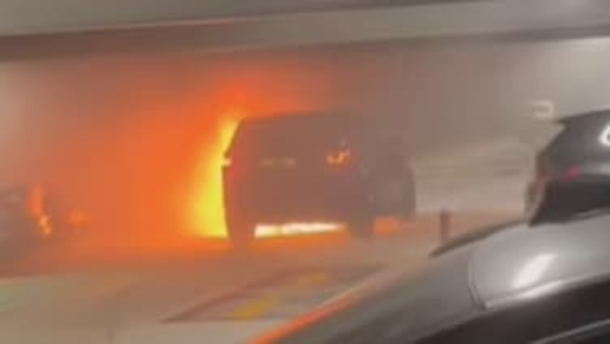 Here's the car that sparked a massive 1,500-vehicle fire at London ...