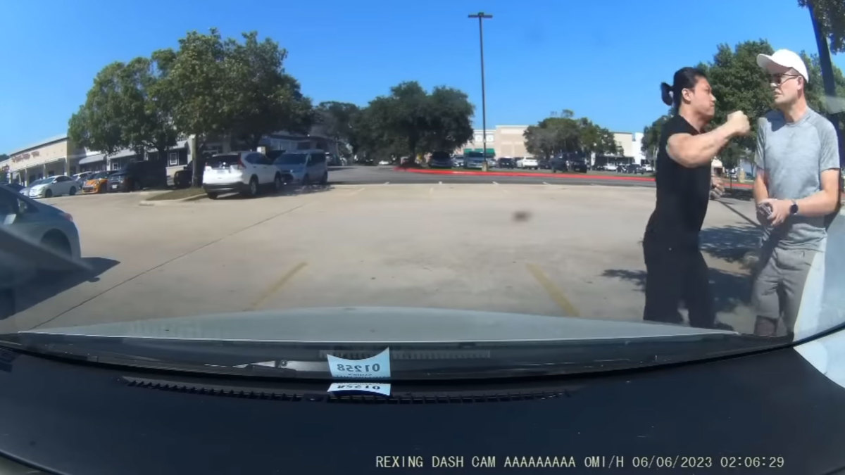 Texas meteorologist gets road rage sucker punched on dash cam - Autoblog