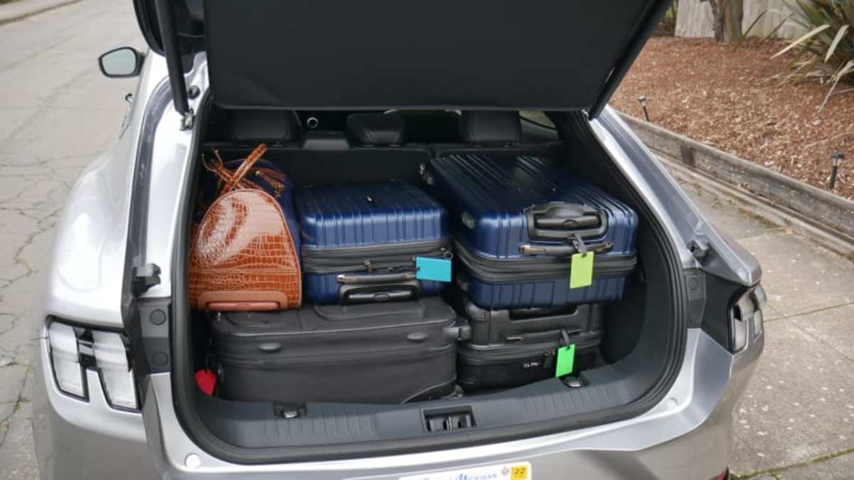 Volkswagen ID.4 Luggage Test | How much cargo space? - Autoblog