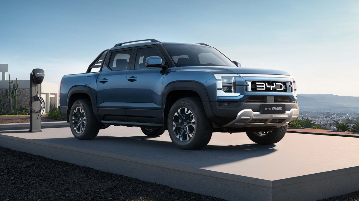 BYD Shark PHEV pickup truck heads to Mexico Autoblog