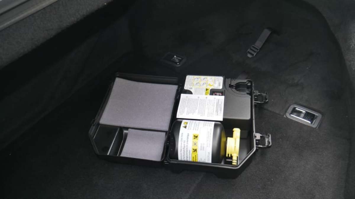 Lexus LC Convertible Luggage Test: How much fits in the trunk? - Autoblog