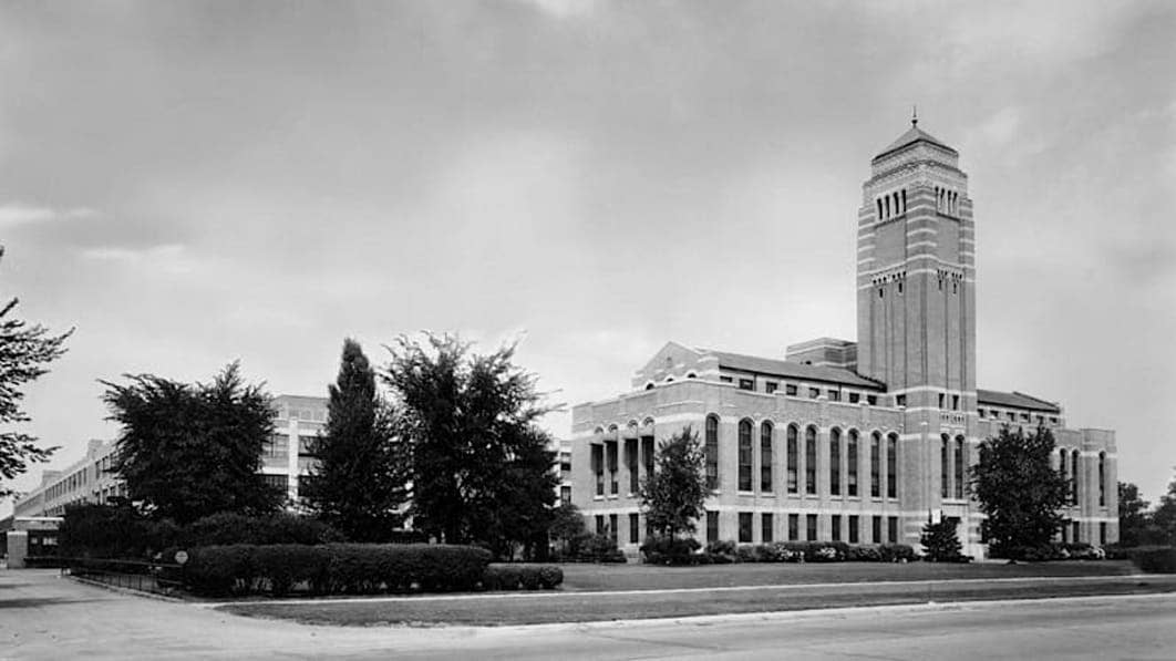 GM in talks to occupy former AMC HQ site in Detroit - Autoblog