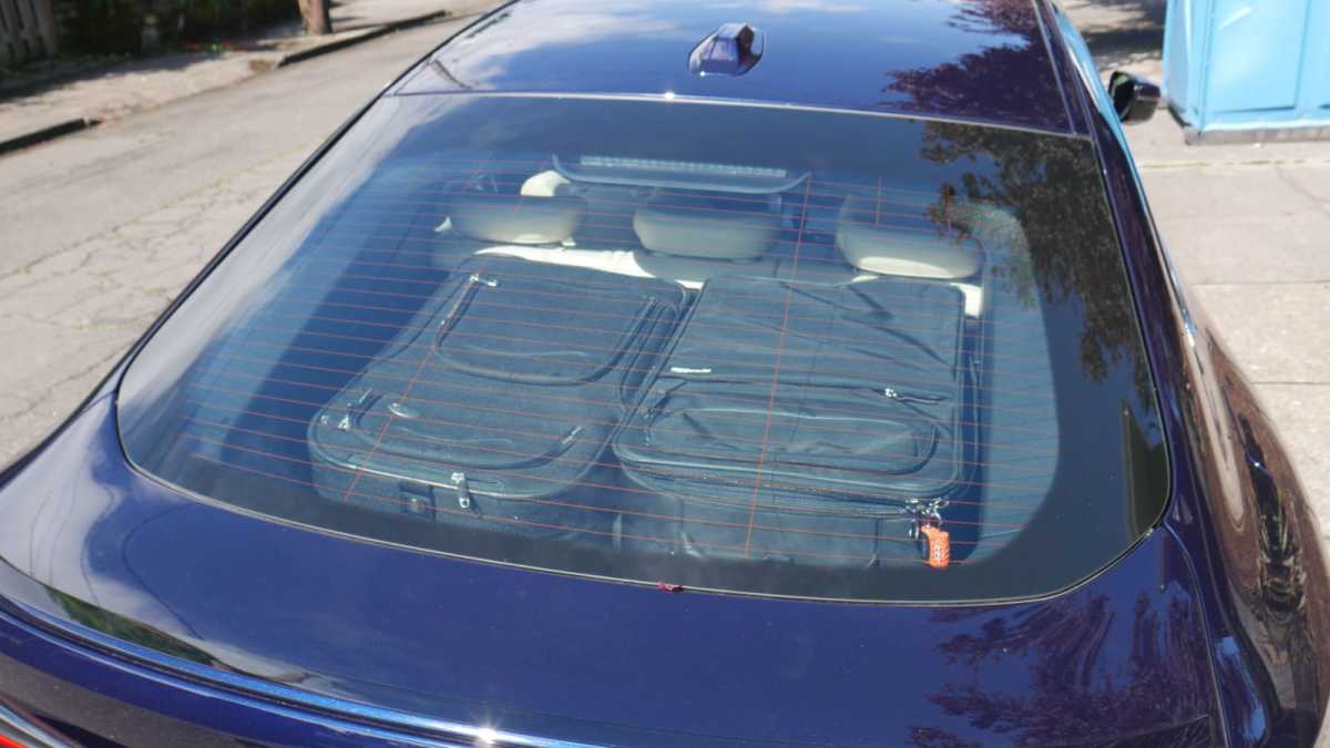 BMW i4 Luggage Test: How big is the trunk? - Autoblog