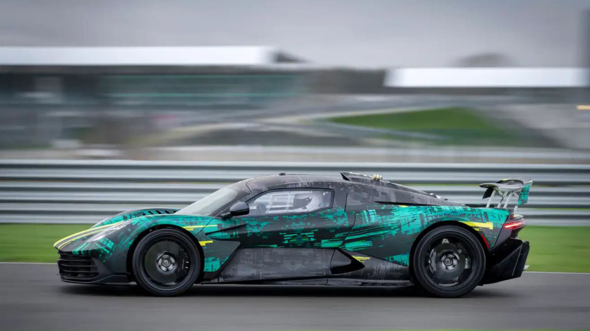 998-hp Aston Martin Valhalla prototype works out at Silverstone - Autoblog