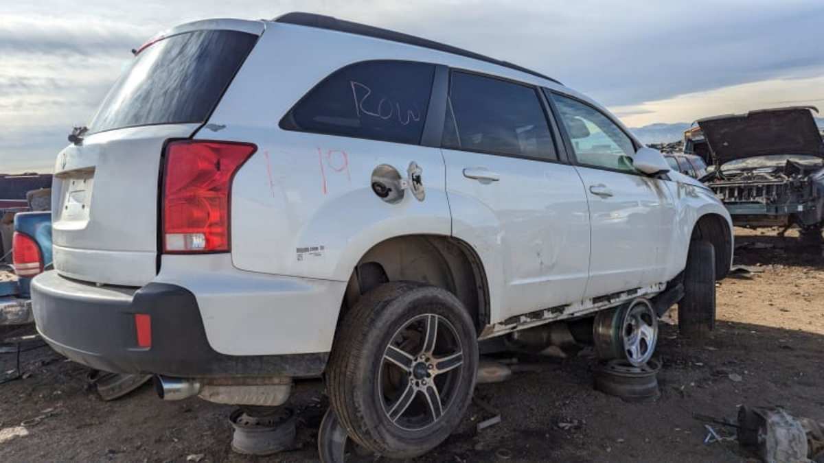 Junkyard Gem: 2008 Suzuki XL-7 - Autoblog
