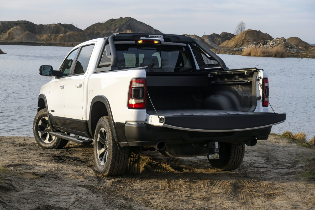 Best truck bed accessories for 2024 Autoblog