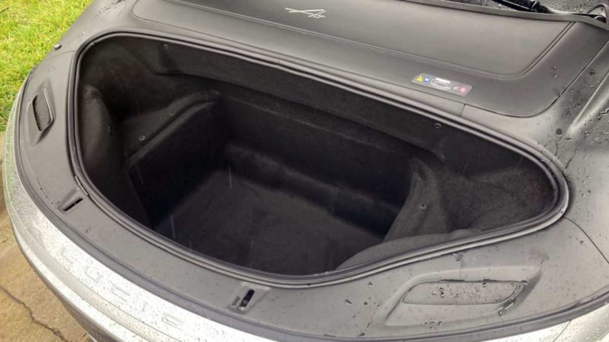 Lucid Air Luggage Test: How much trunk (and frunk) space? - Autoblog