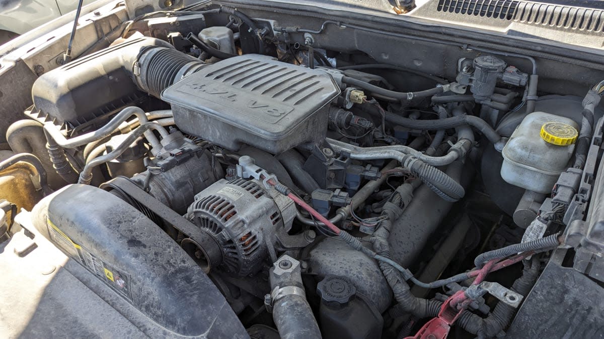 Junkyard Gem: 2006 Mitsubishi Raider DuroCross 4WD - Autoblog