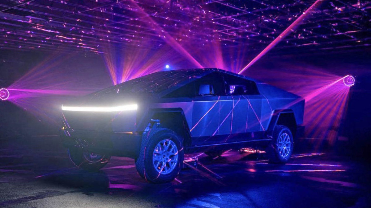 Tesla Cybertruck's adjustable suspension is like a Skyjack - Autoblog