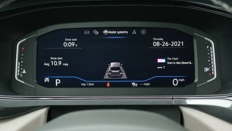 2024 VW Taos Review: The most family-friendly subcompact SUV - Autoblog