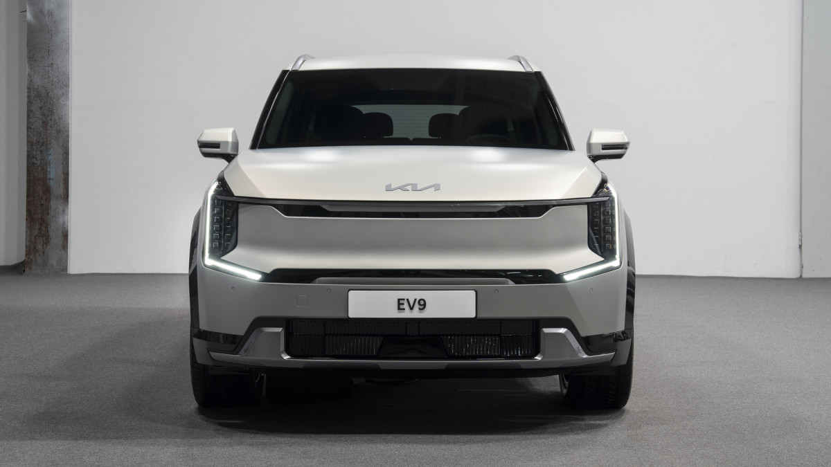 2025 Kia EV9: 4 reasons to love it, 2 reasons to think twice - Autoblog