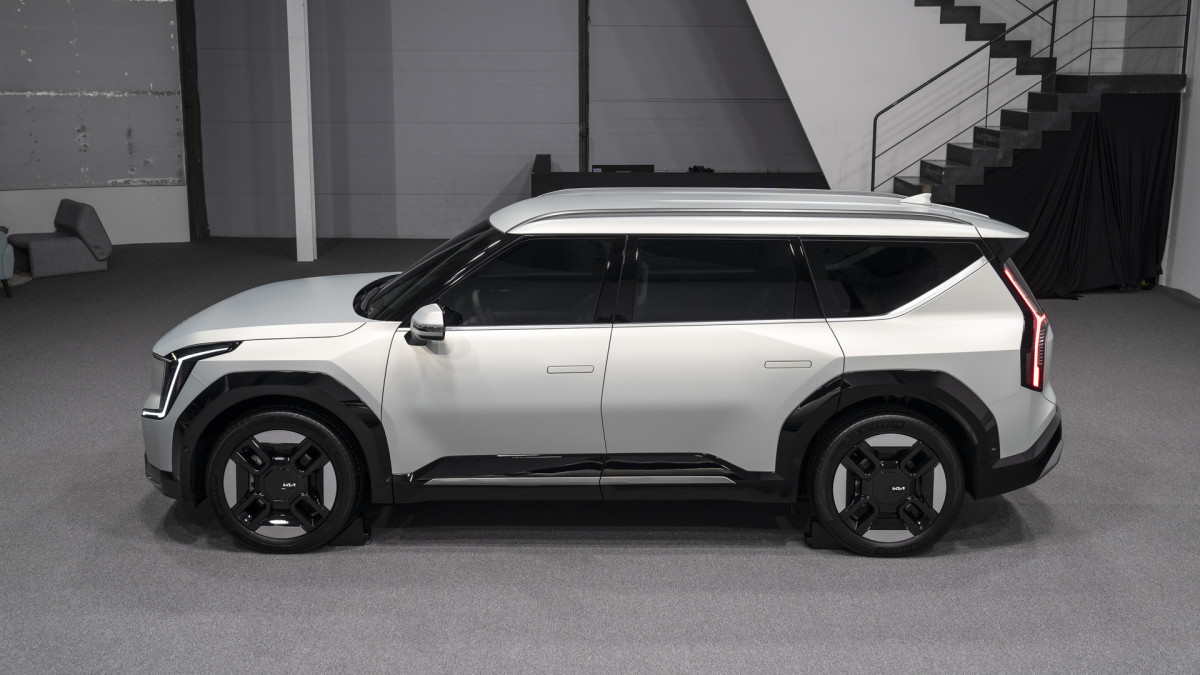 2025 Kia EV9: 4 reasons to love it, 2 reasons to think twice - Autoblog