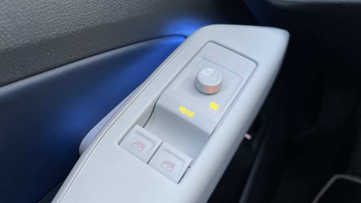 2023 Volkswagen ID.4 Interior Review: The good and the frustrating ...