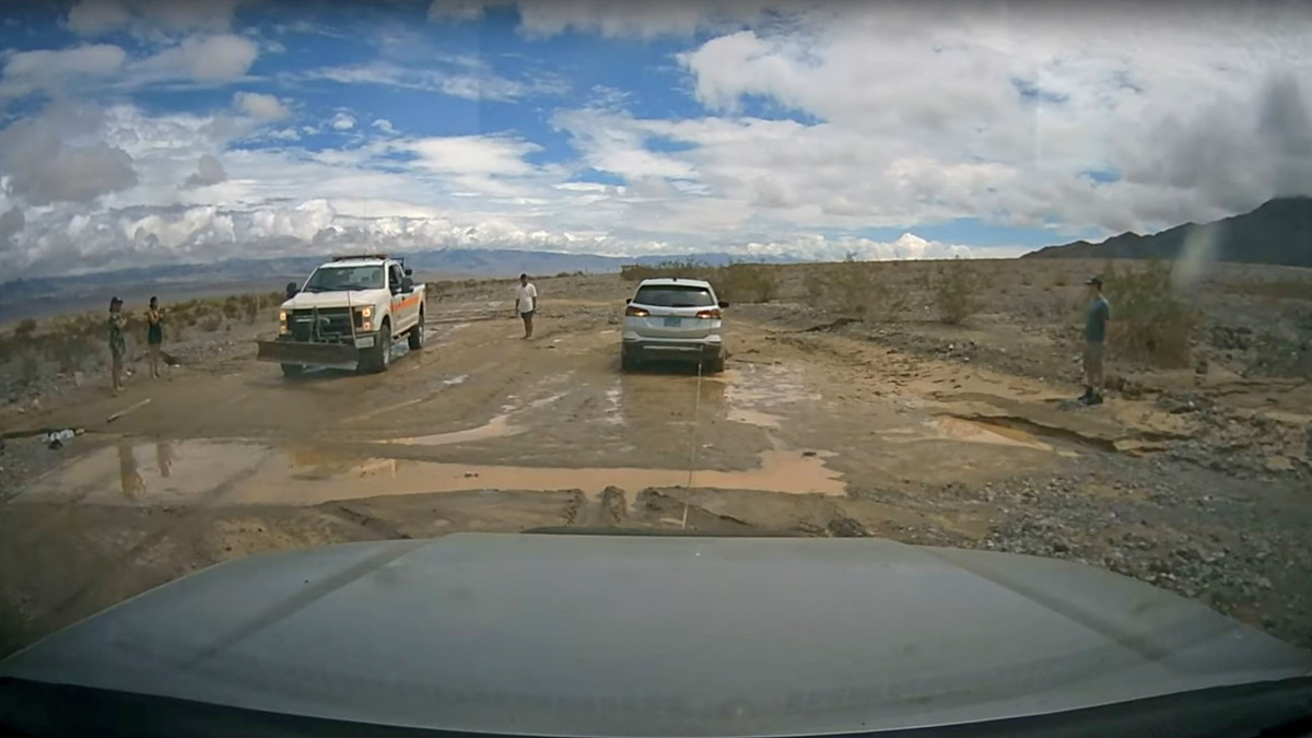 Join a 4Runner driver as he documents Death Valley's recent washout ...