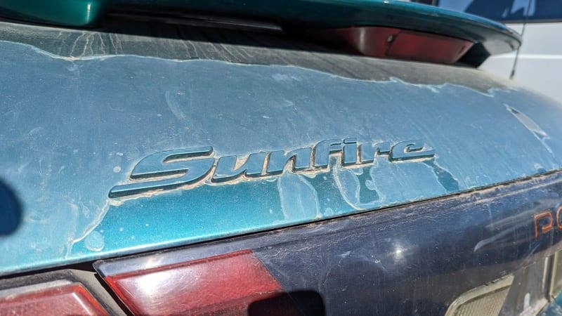 Junkyard Gem: 1997 Pontiac Sunfire SE Convertible - Autoblog: Car News ...
