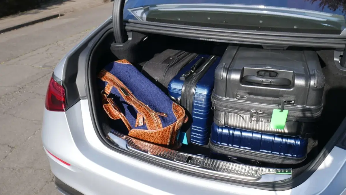 Mercedes-Benz EQS Sedan Luggage Test: How much trunk space? - Autoblog