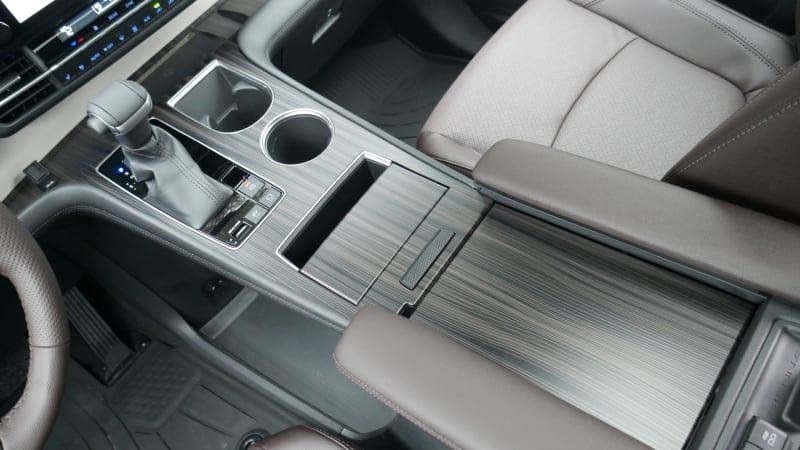 2024 Toyota Sienna Review: Still the high-mpg monster of minivans ...