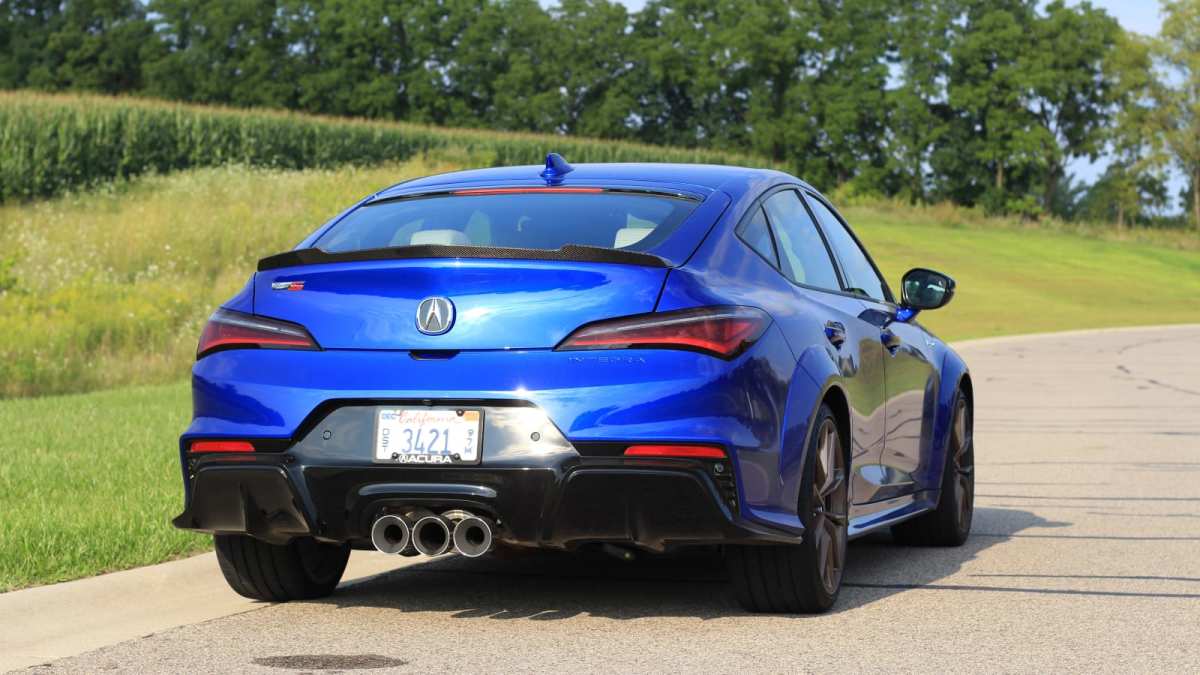 2024 Acura Integra Type S Road Test: Just our Type - Autoblog: Car News ...