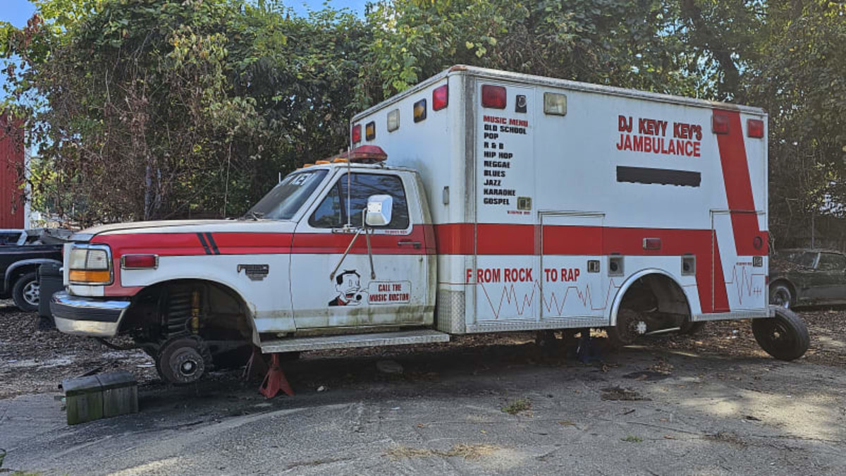 Project Builds #2: The Jambulance, the wasps, and a piece of the Titanic - Autoblog: Car News ...