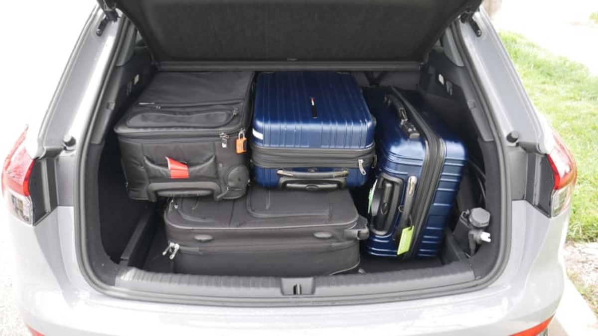 Audi Q4 E-Tron Luggage Test: How much cargo space? - Autoblog