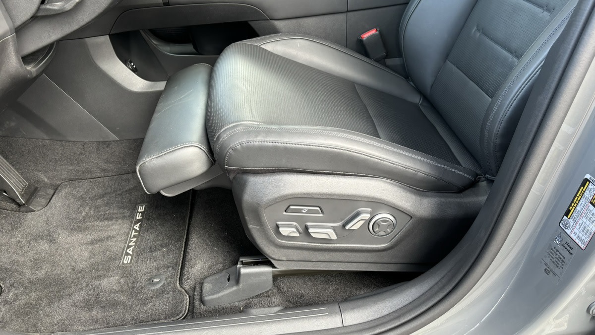 Hyundai Santa Fe Calligraphy Interior Review: More functional than ...