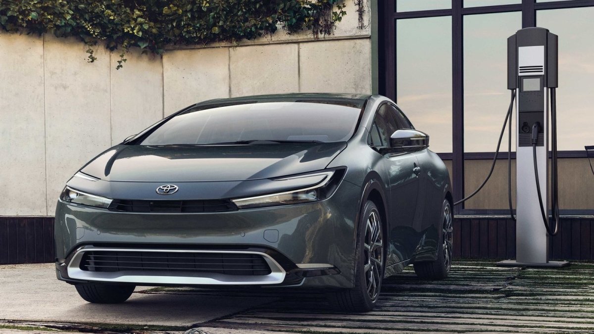 Do you need to charge a hybrid car Autoblog