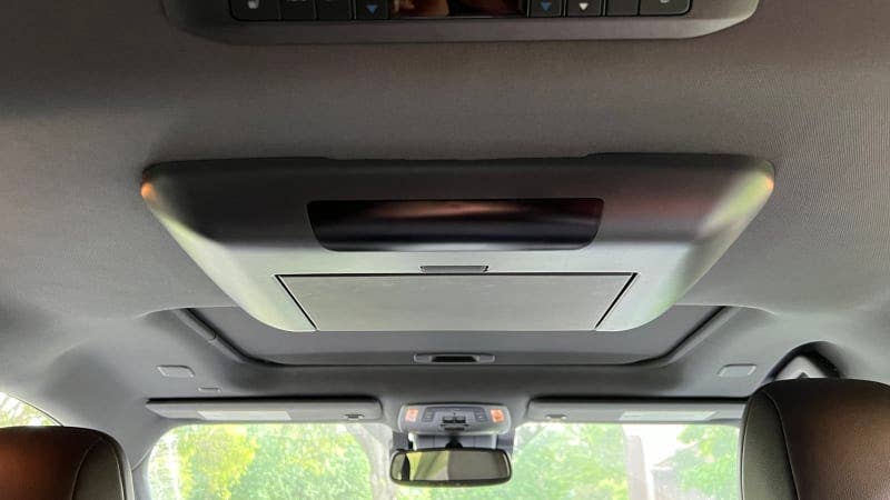 2023 Toyota Sienna Long-Term Update: How to play a PlayStation in the ...