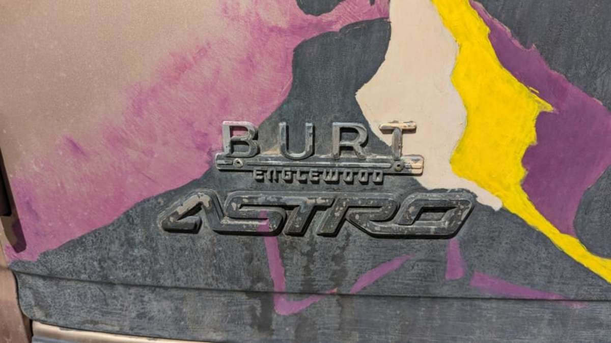 Junkyard Gem: 1998 Chevrolet Astro Art Van - Autoblog