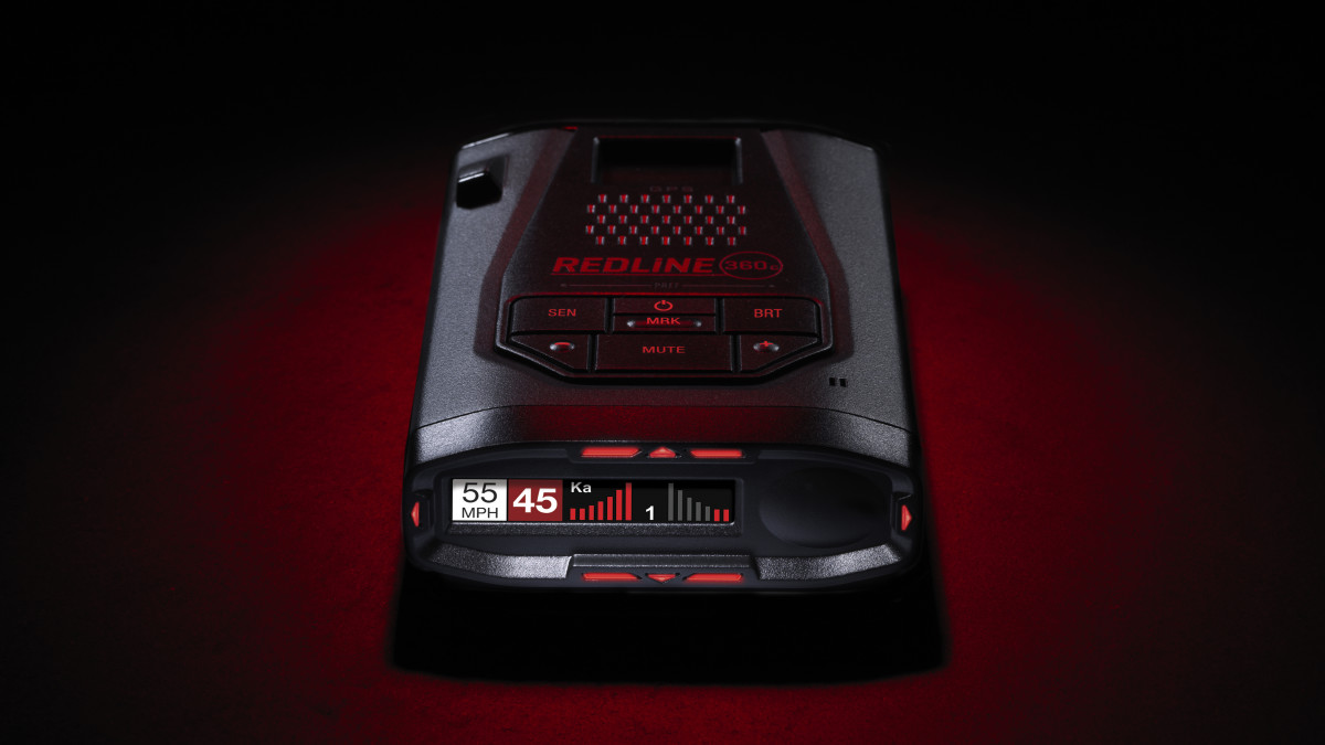 Escort Redline 360c radar detector claims best long-distance 360-degree ...