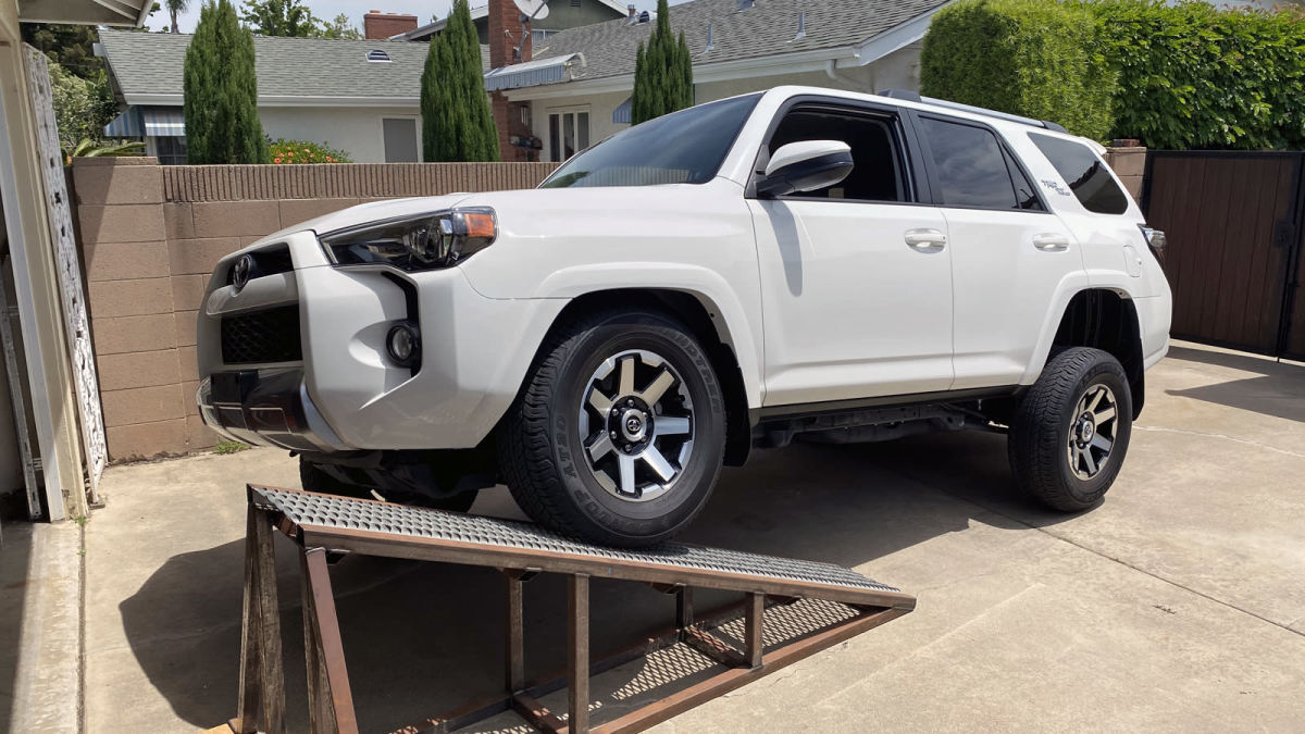 Toyota 4Runner TRD Off-Road Suspension Flex Test - Autoblog