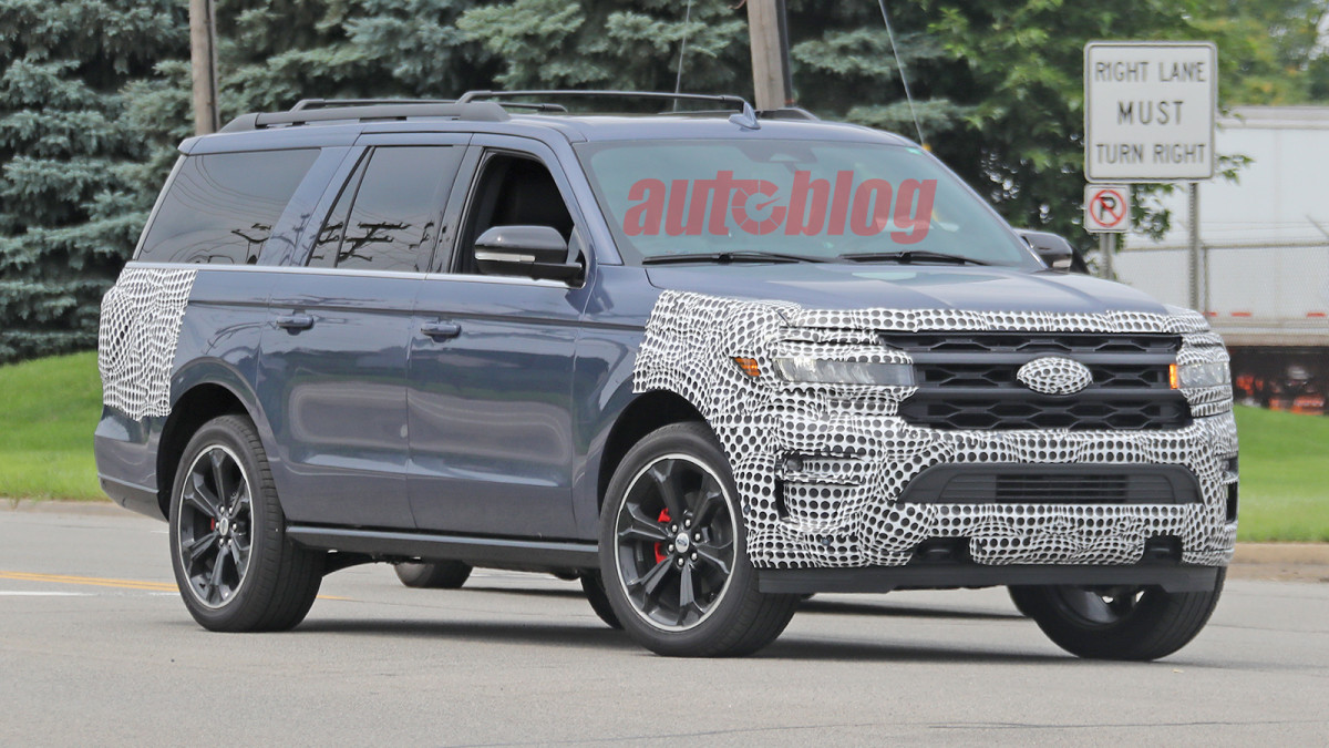 2022 Ford Expedition prototype in spy photos might be an ST - Autoblog