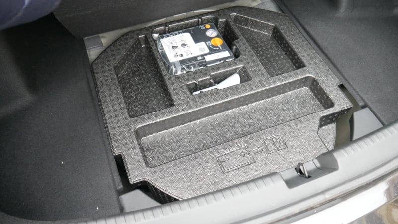 Acura TLX Luggage Test | Perfectly reasonable trunk space - Autoblog ...