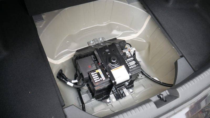 Acura TLX Luggage Test | Perfectly reasonable trunk space - Autoblog ...