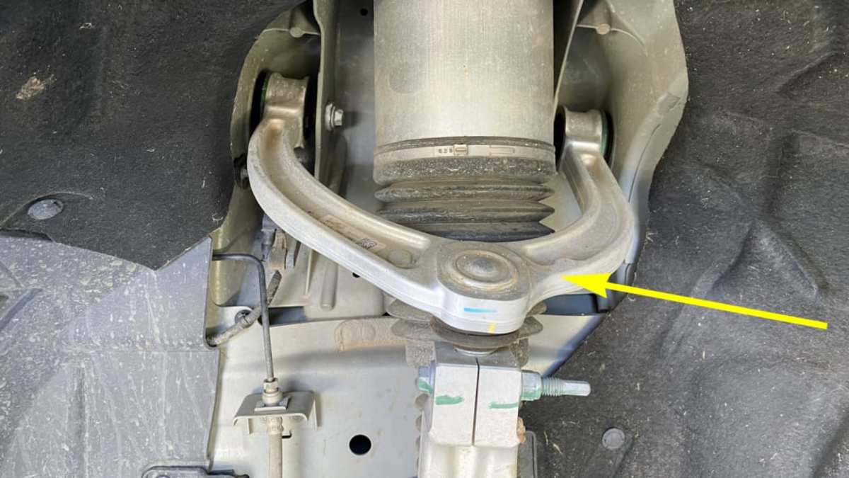 Land Rover Defender 110 Suspension Deep Dive - Autoblog