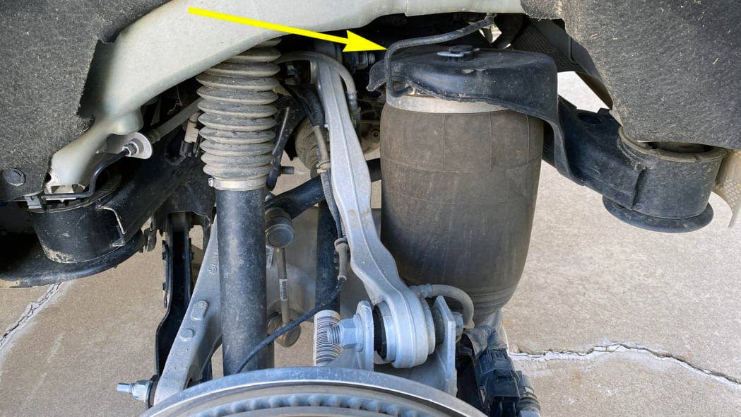Land Rover Defender 110 Suspension Deep Dive - Autoblog