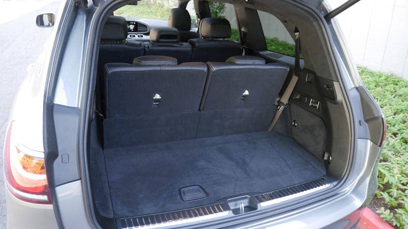 Mercedes-Benz GLS-Class Luggage Test | How much fits behind the third ...