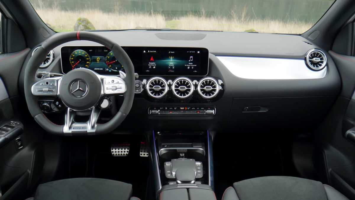 2021 Mercedes-AMG GLA 35 First Drive | The XL hot hatch - Autoblog