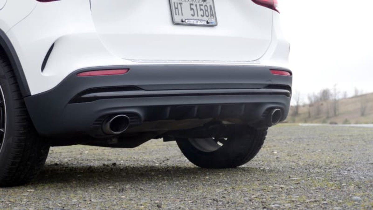 2021 Mercedes-AMG GLA 35 First Drive | The XL hot hatch - Autoblog