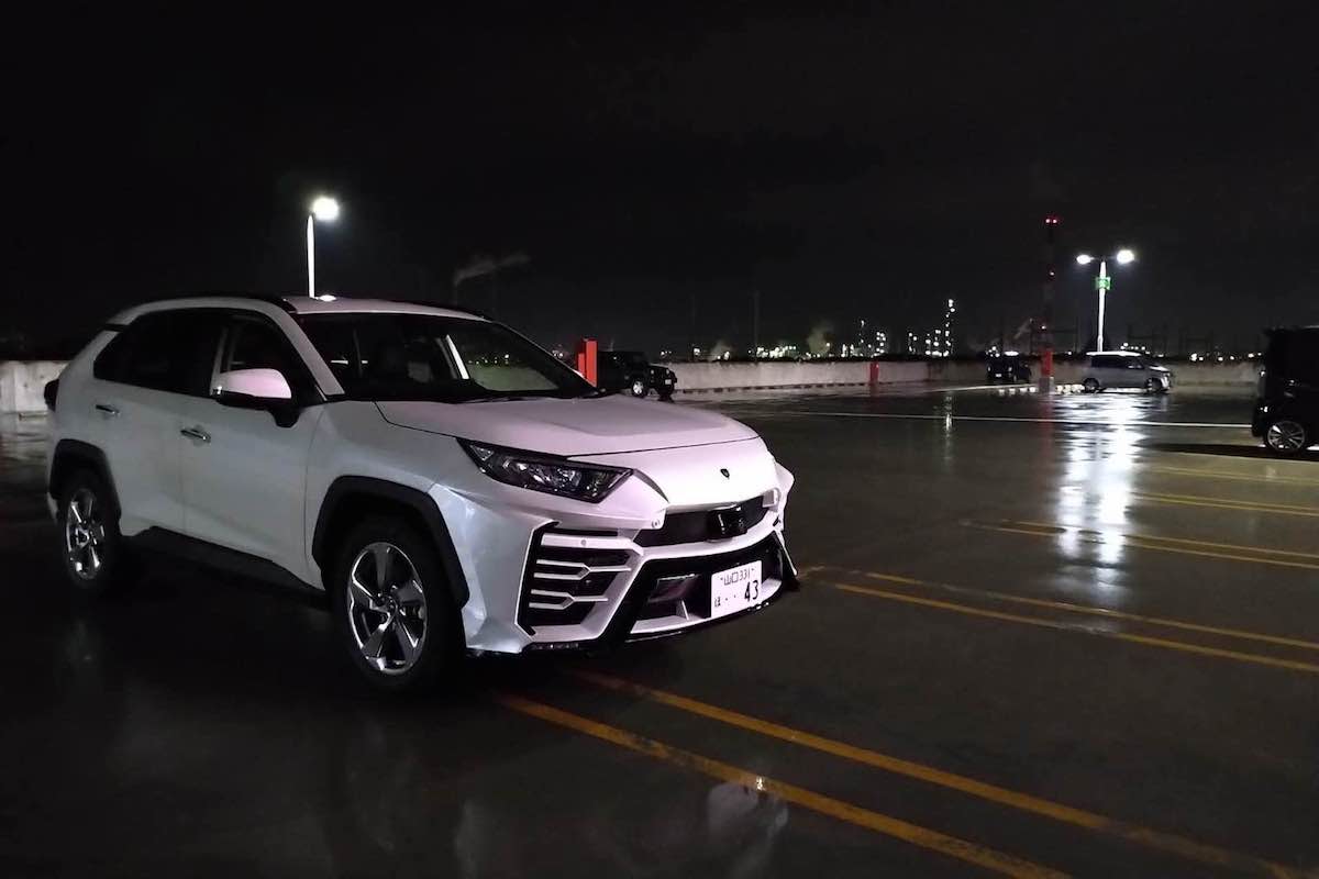 Pimp your Toyota RAV4 to look like a Lamborghini Urus with this body ...