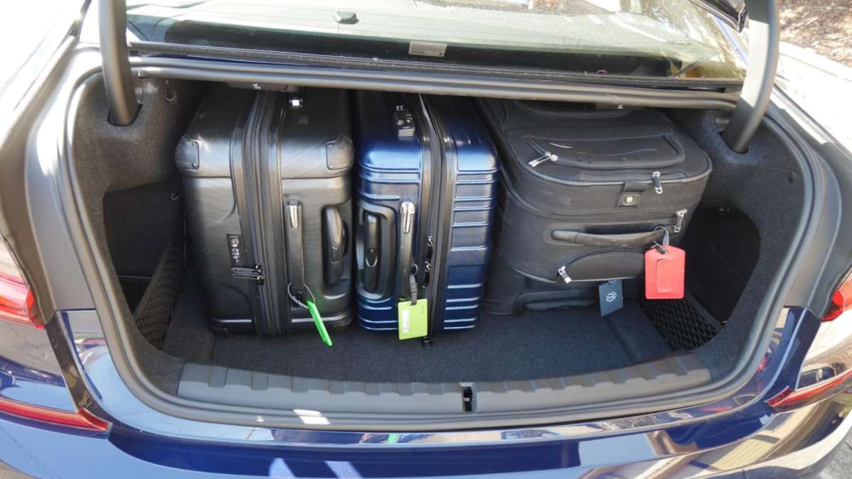 BMW 3 Series Luggage Test | How big is the trunk? - Autoblog