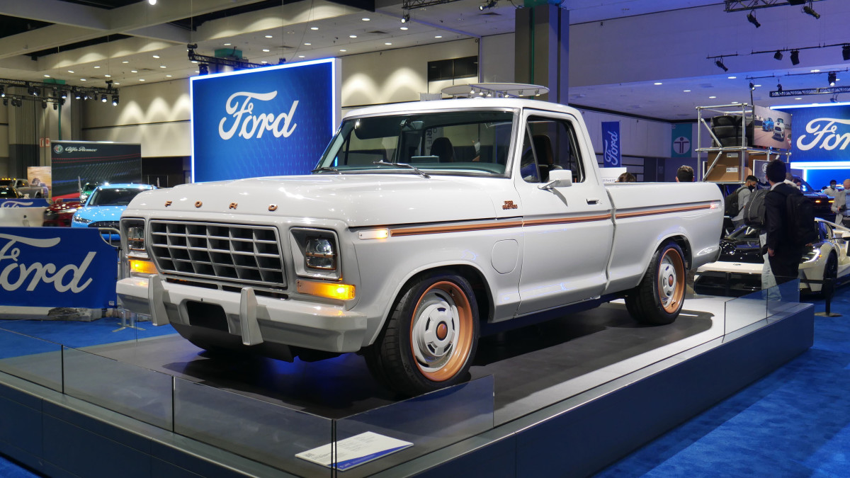 Ford F-100 Eluminator electric restomod pickup has the 480-hp Mach-E GT ...