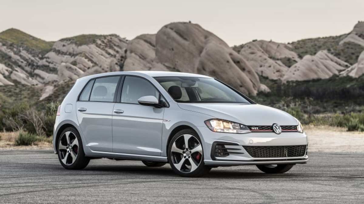 Car Photography Basics: Placing and framing the car - Autoblog