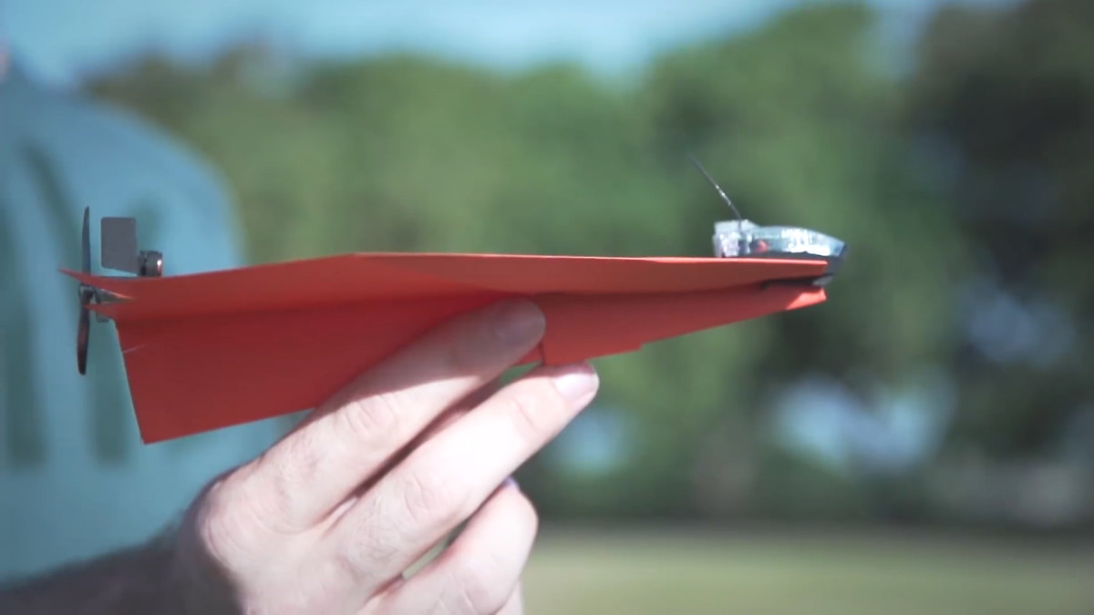 This motor attachment lets you remote-control your paper airplane ...