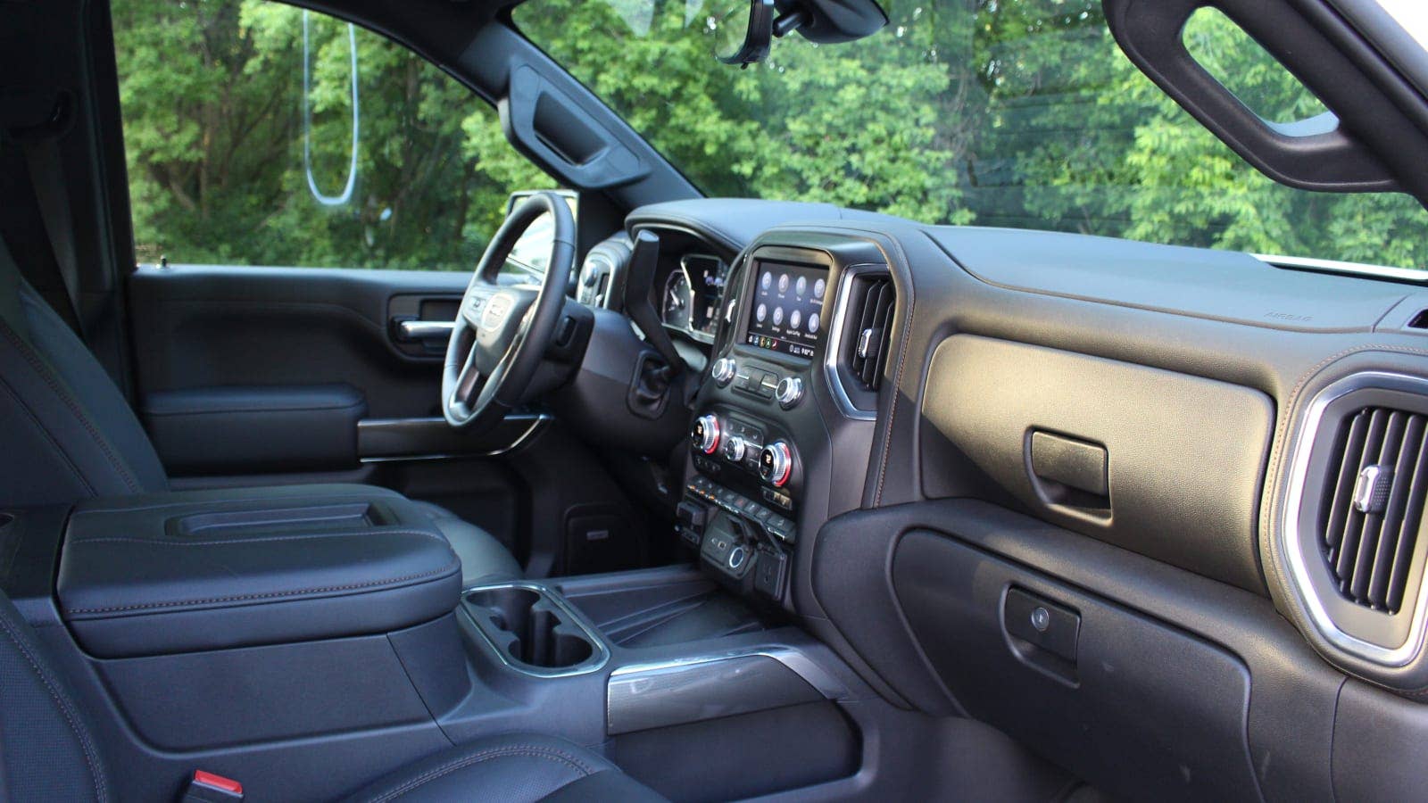 2020 GMC Sierra 1500 Interior Driveway Test | Still lagging behind ...