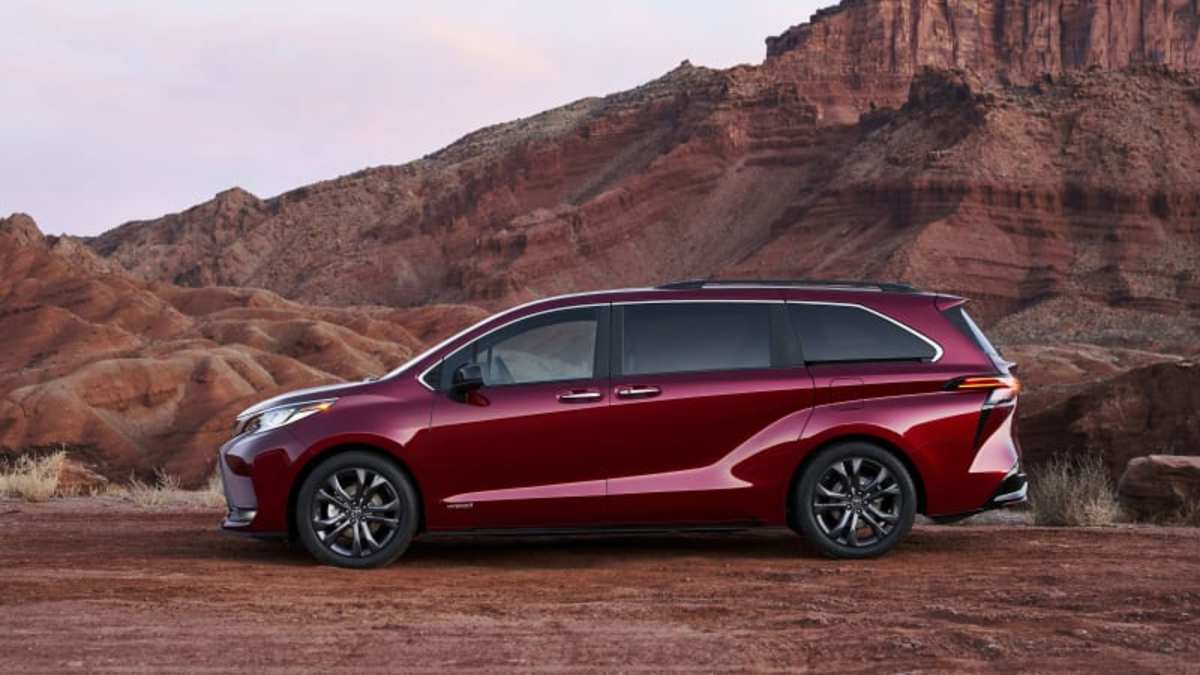 2021 Toyota Sienna minivan: Inspired by Bullet Train - Autoblog