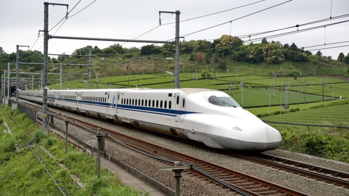 2021 Toyota Sienna minivan: Inspired by Bullet Train - Autoblog