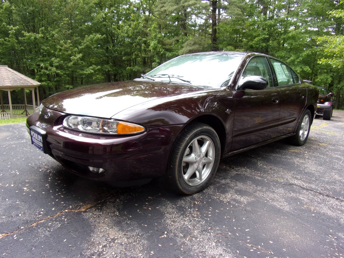 Next-to-last Oldsmobile ever made, a 2004 Alero, is up for sale - Autoblog