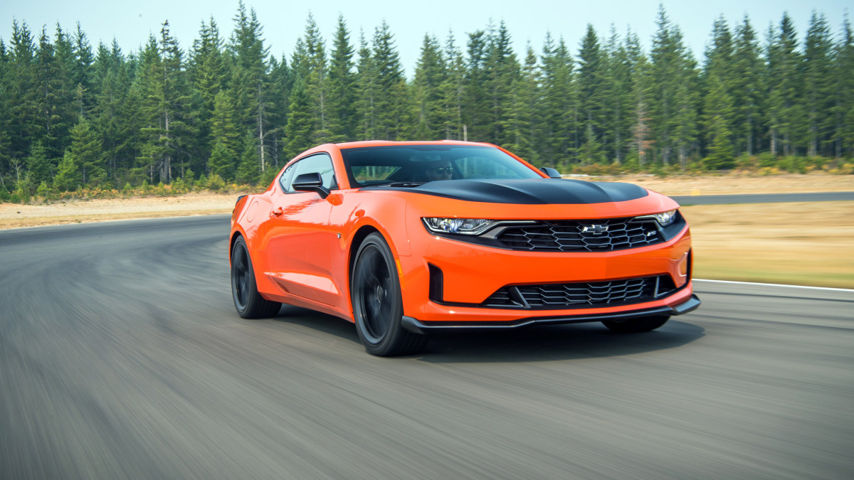 2022 Chevy Camaro drops 1LE pack for V6 and Turbo models - Autoblog