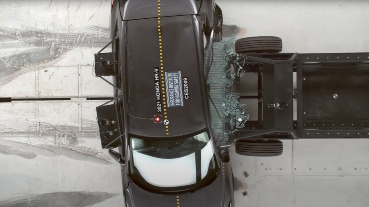 IIHS' newest side-impact crash test poses challenge to most small SUVs ...