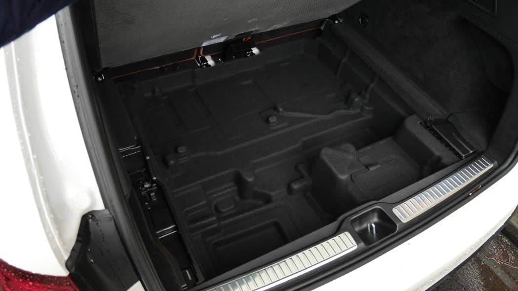2016-2022 Mercedes-Benz GLC-Class Luggage Test | How much cargo space ...